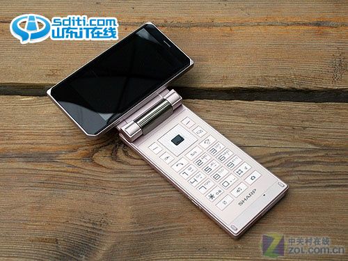旋转翻盖女性手机！夏普SH9120C售1980_济南手机行情-中关村在线